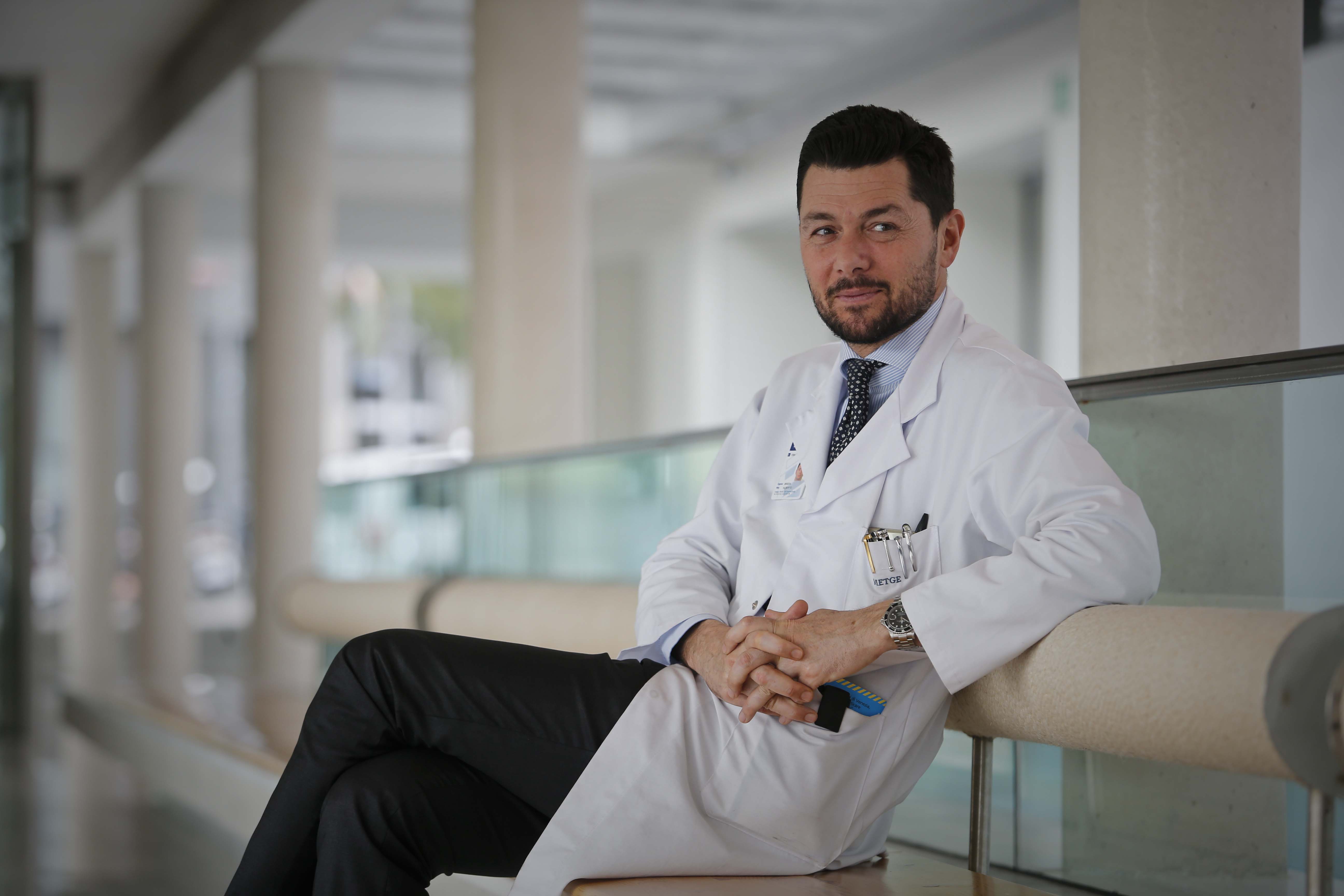 PENULTIMA MEDICO UROLOGO ALBERTO BREDA. FOTO: © Valenti Enrich – Dr ...